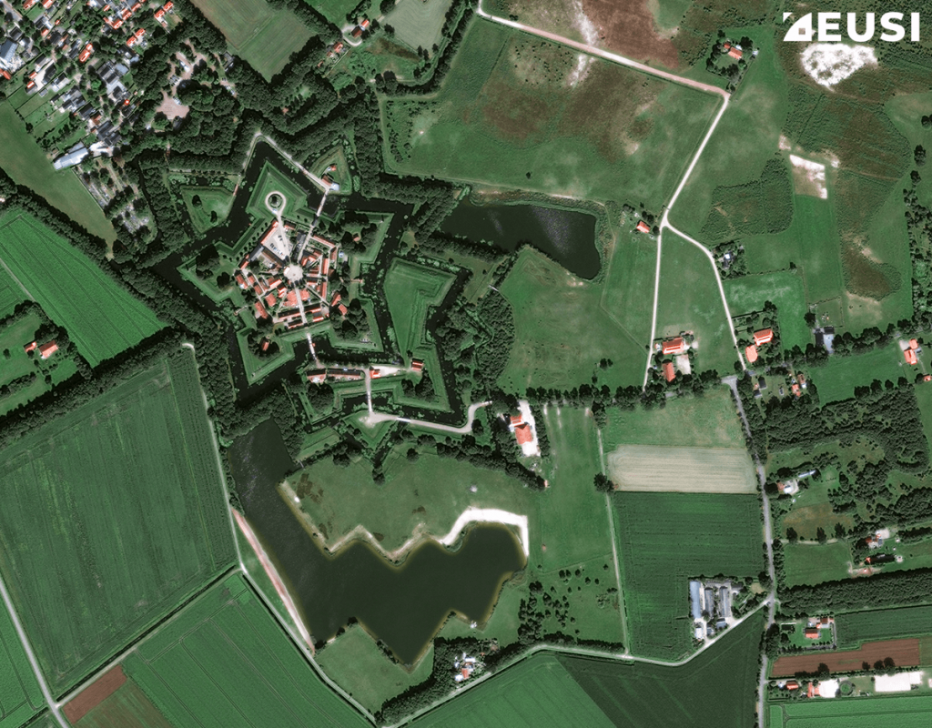 What Do Star Forts Look Like From Space? 20 Satellite Images That Will ...